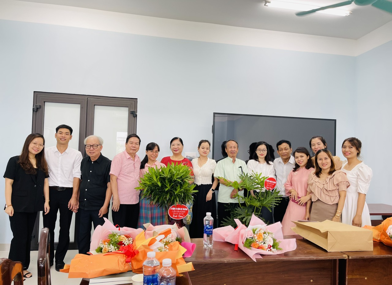 Tập thể Văn K34B gặp mặt kỉ niệm 10 năm ngày ra trường - Khoa Ngữ văn ...